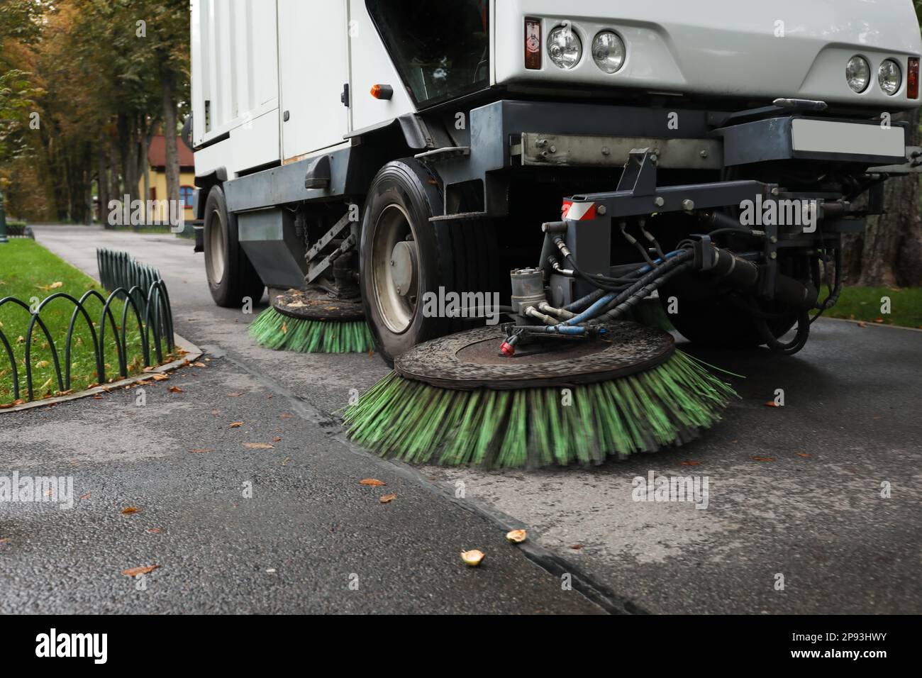 Car park rubbish hi-res stock photography and images - Alamy