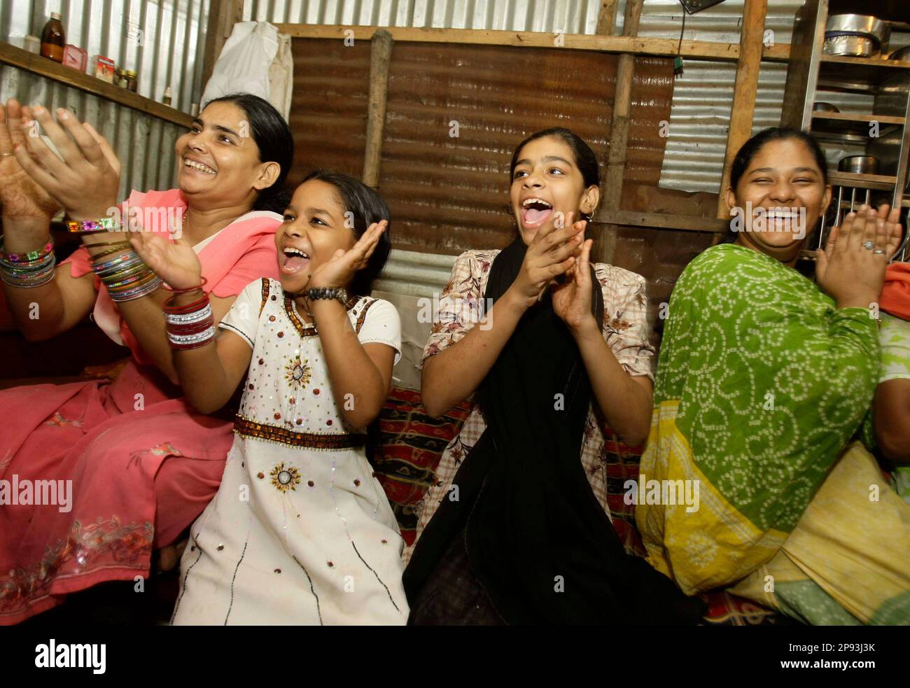 Neighbors of "Slumdog Millionaire" actor Rubina Ali, Aftab Quereshi ...