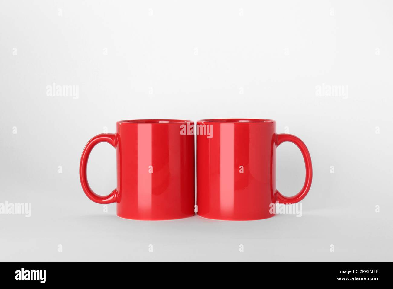 Blank red ceramic mugs hi-res stock photography and images - Alamy