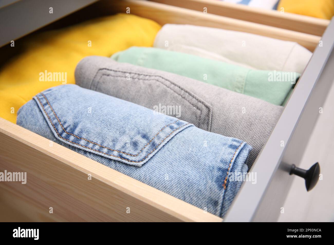 Organizing vertical hi-res stock photography and images - Alamy