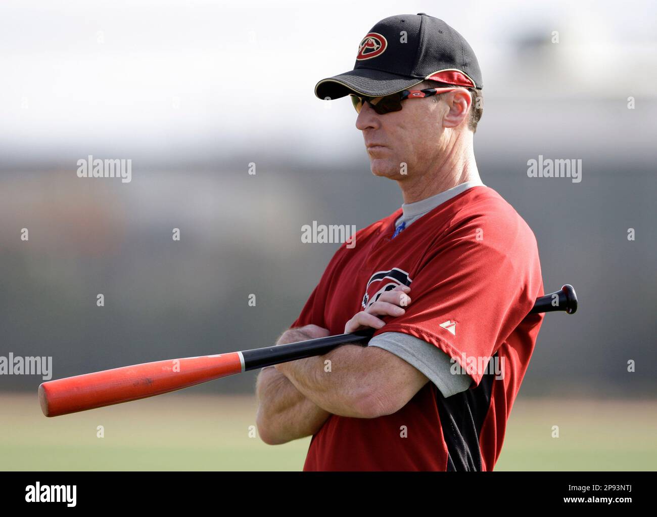 Arizona Diamondbacks manager Bob Melvin watches baseball practice ...