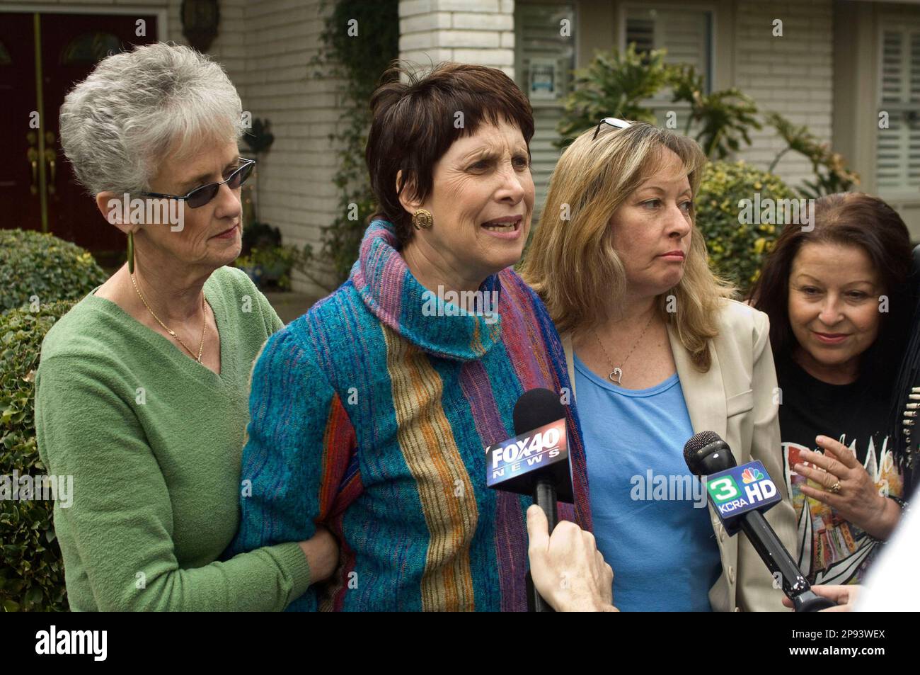 Chandra Levy's mother Susan Levy, second left, flanked by unidentified ...