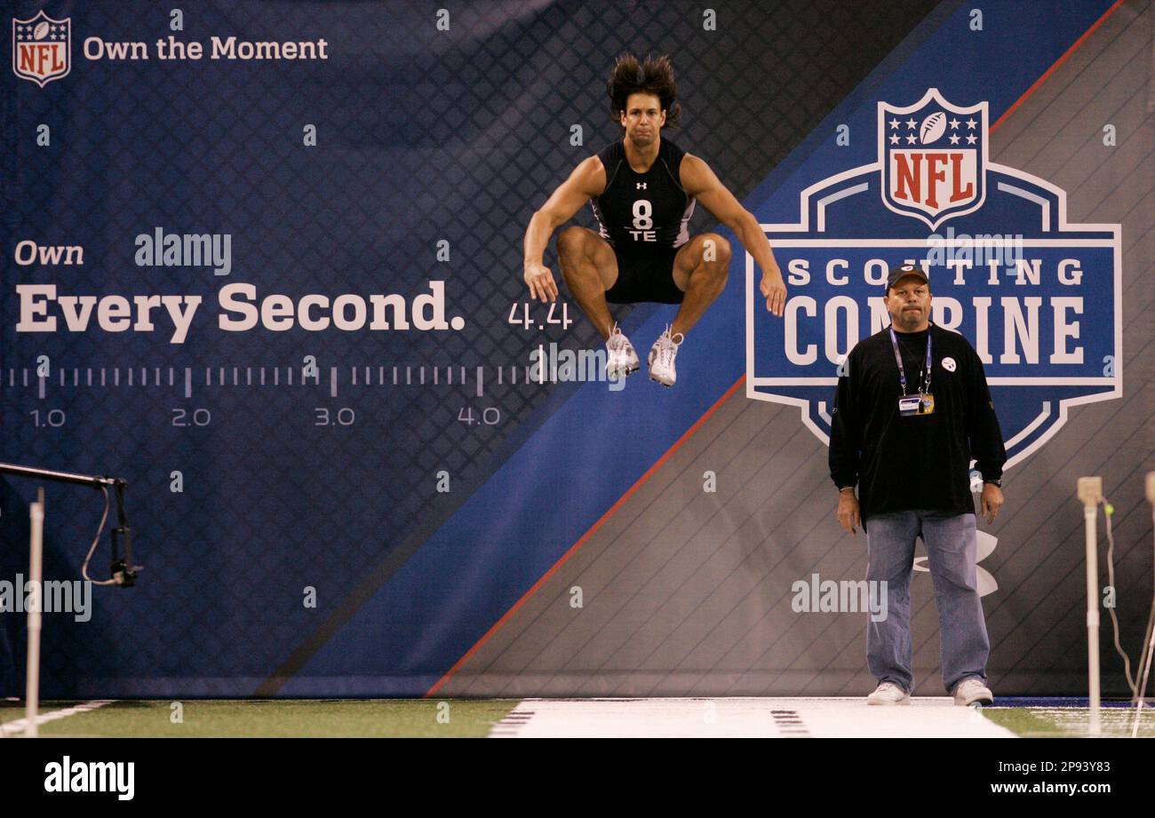 Maryland receiver Daniel Gronkowski jumps before running a drill at the ...