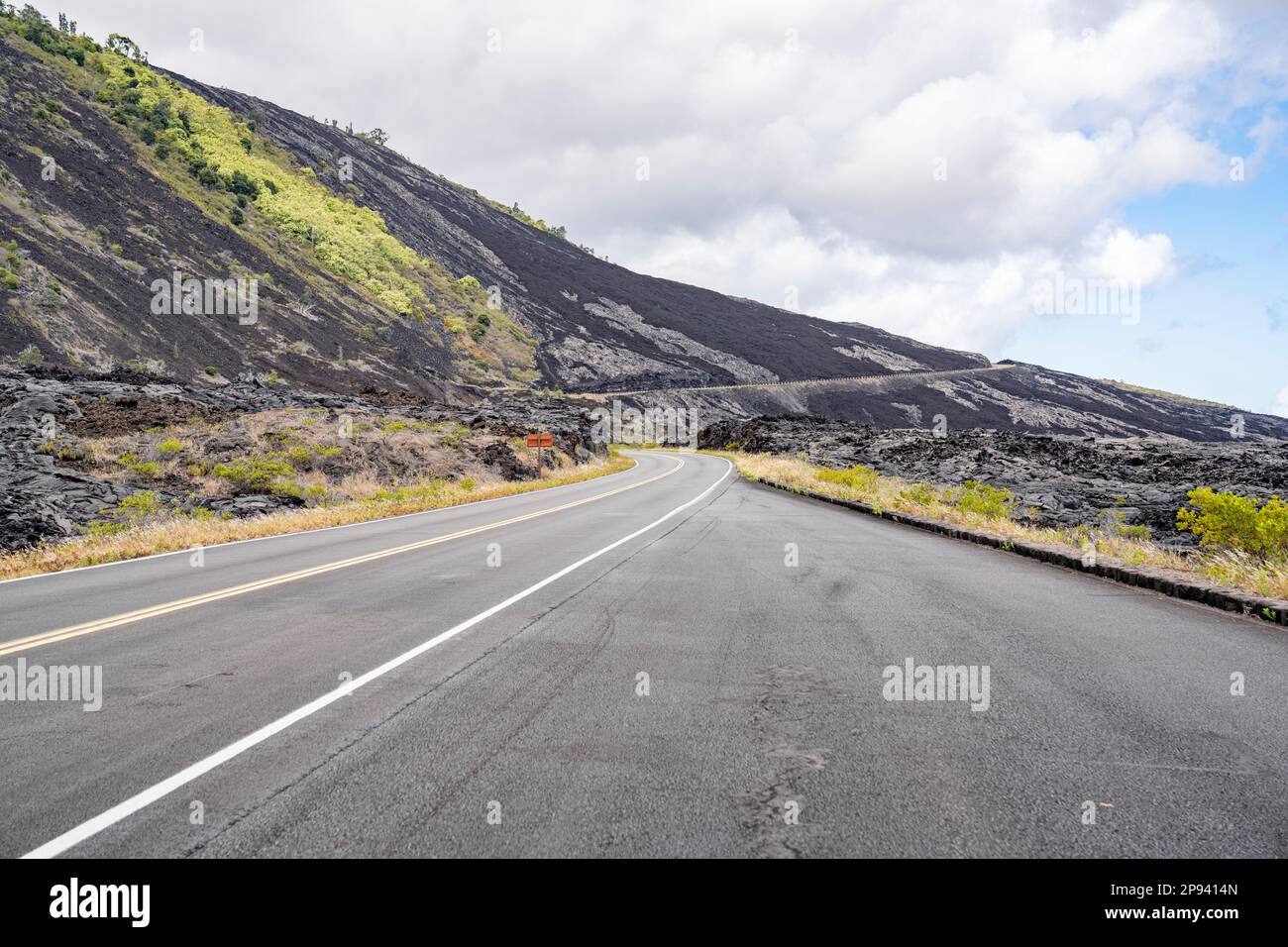Road through Hawai'i Volcanoes National Park, Big Island, Hawaii, USA ...