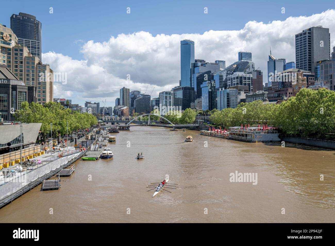 Yarra River in the center of Melbourne, Flinders Street, Victoria ...