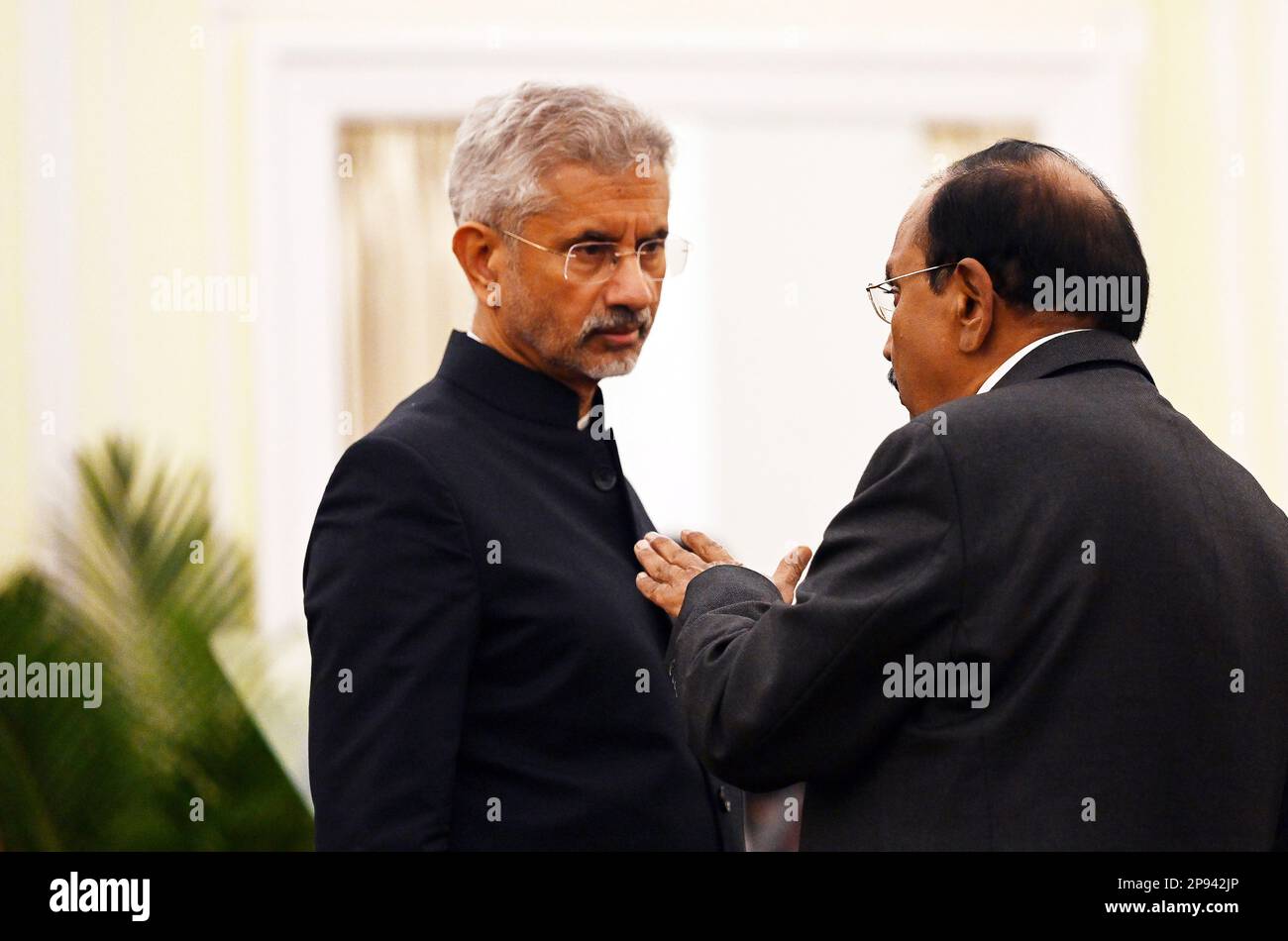Ajit doval and modi hi-res stock photography and images - Alamy