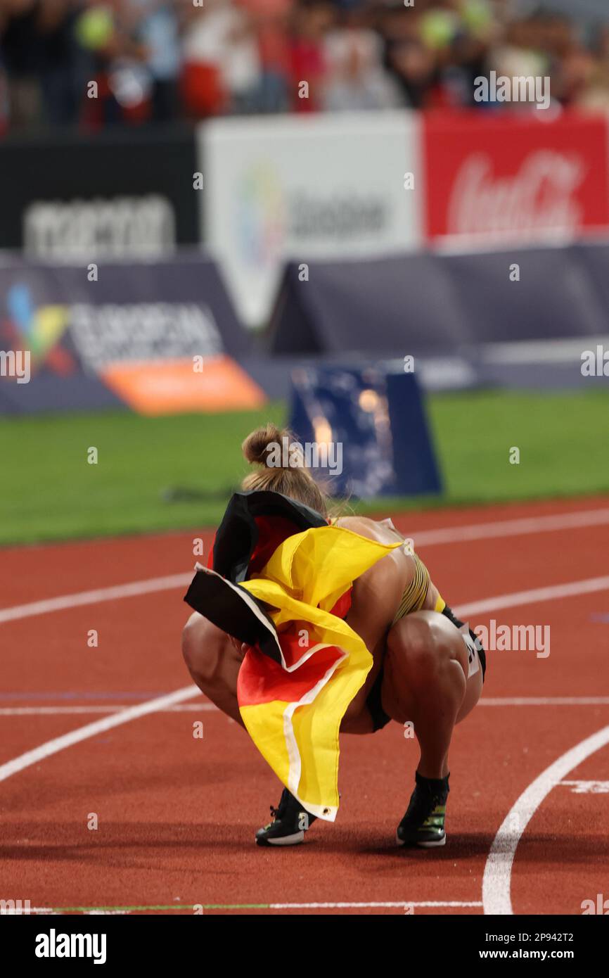Gina LÜCKENKEMPER with the Germany Flag after winning the 100m Final at ...