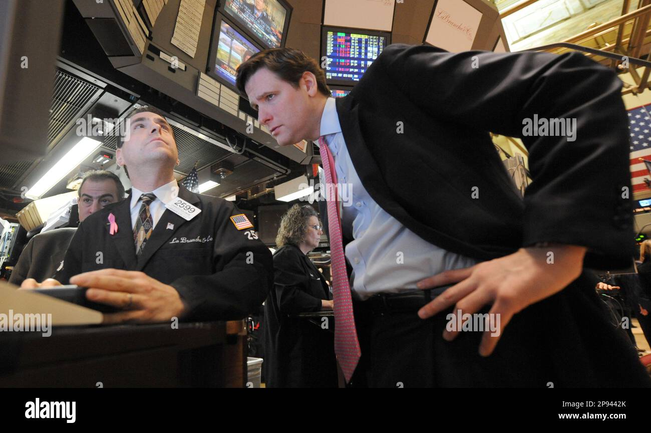 Gregg Maloney, right, and Charles Solomon, both of LaBranche & Co ...