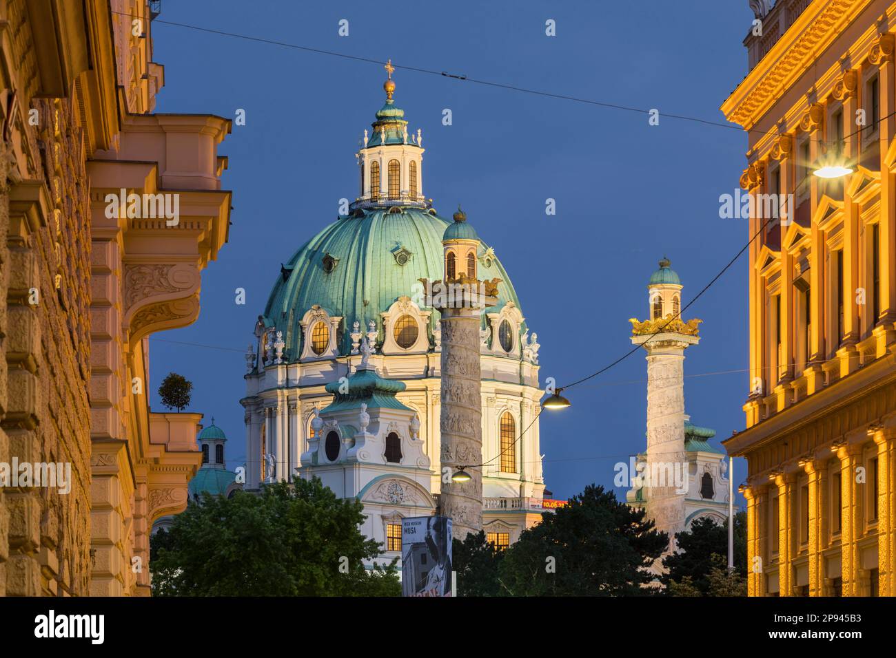 1st district inner city hi-res stock photography and images - Alamy