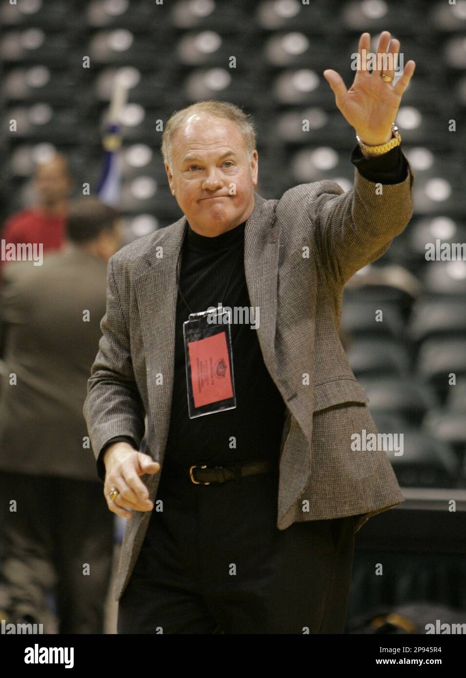1965 Indiana Mr. Basketball winner Billy Keller waves to the crowd ...