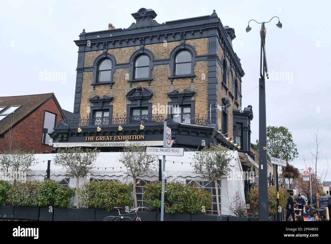 Drag queen public hi-res stock photography and images - Alamy