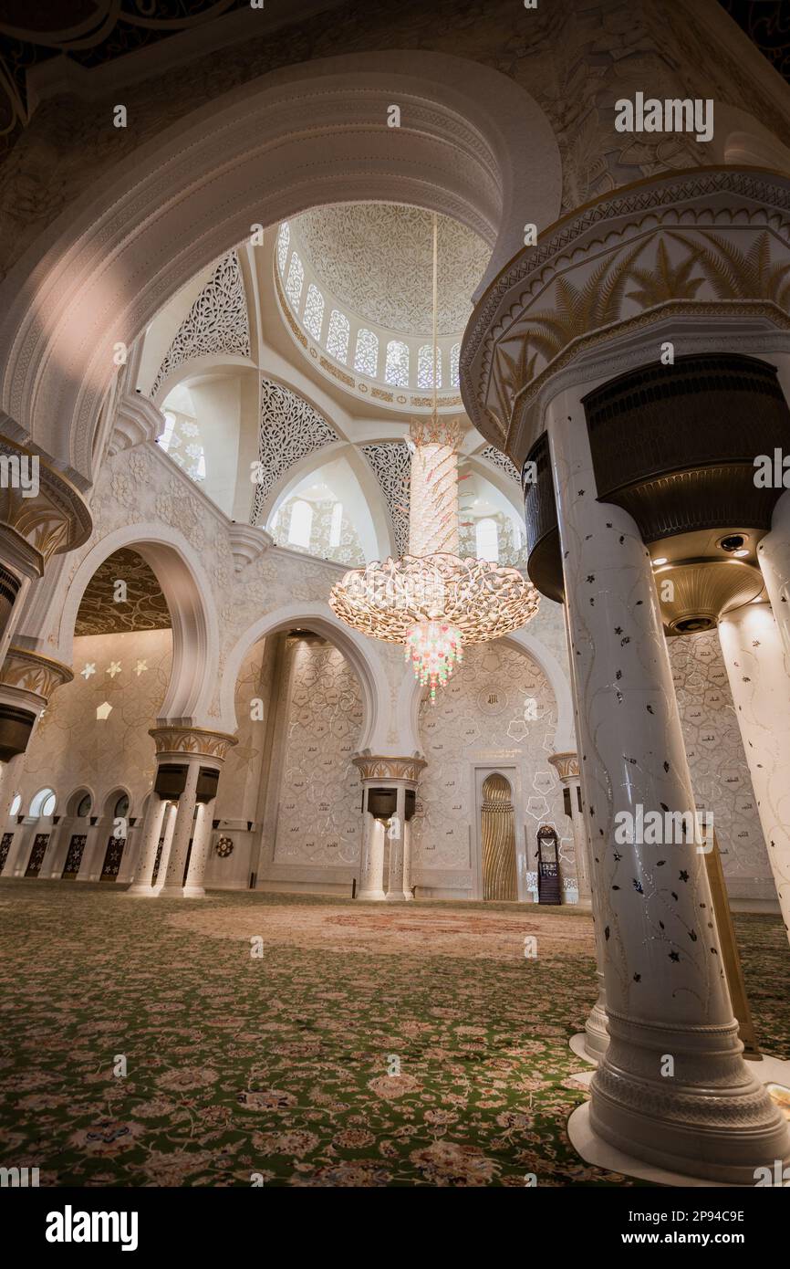 ABU DHABI, UAE. 17 October, 2022. Interior view of Sheikh Zayed Grand ... ABU DHABI, UAE. 17 October, 2022. Interior view of Sheikh Zayed Grand ...