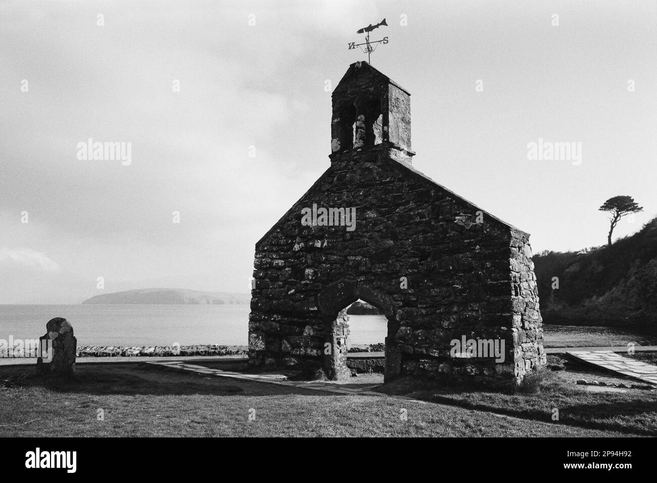 Photograph by © Jamie Callister. St. Brynach's Church, Pembrokeshire ...