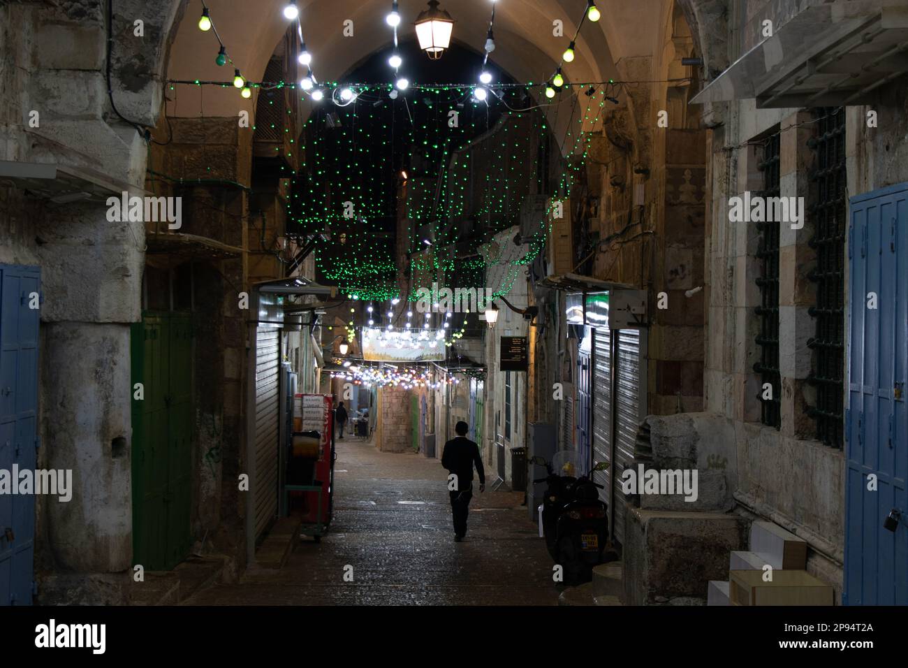 Islamic crescent and star jerusalem hi-res stock photography and images ...
