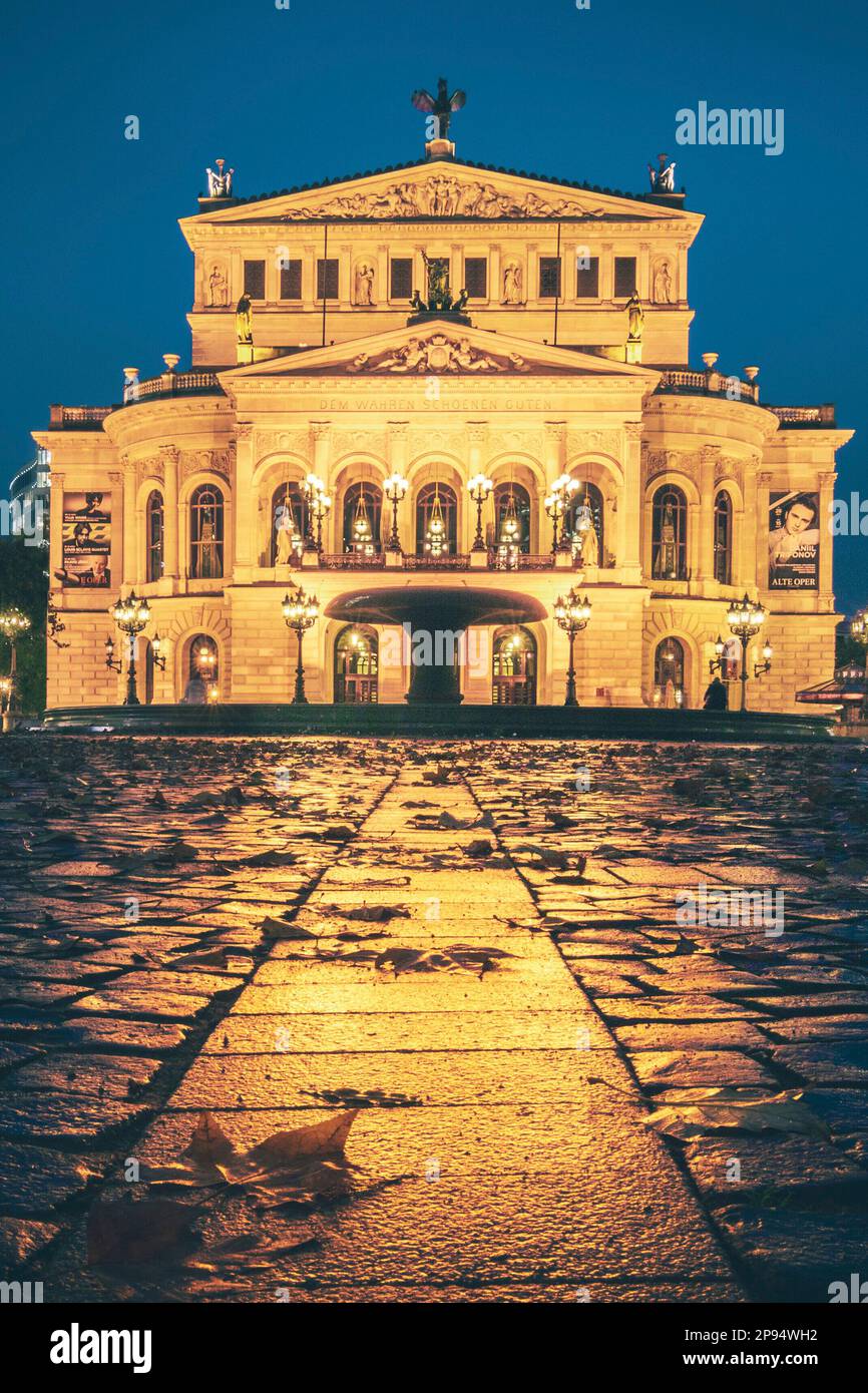 Old Opera House, concert building at blue hour, autumn in Frankfurt am ...