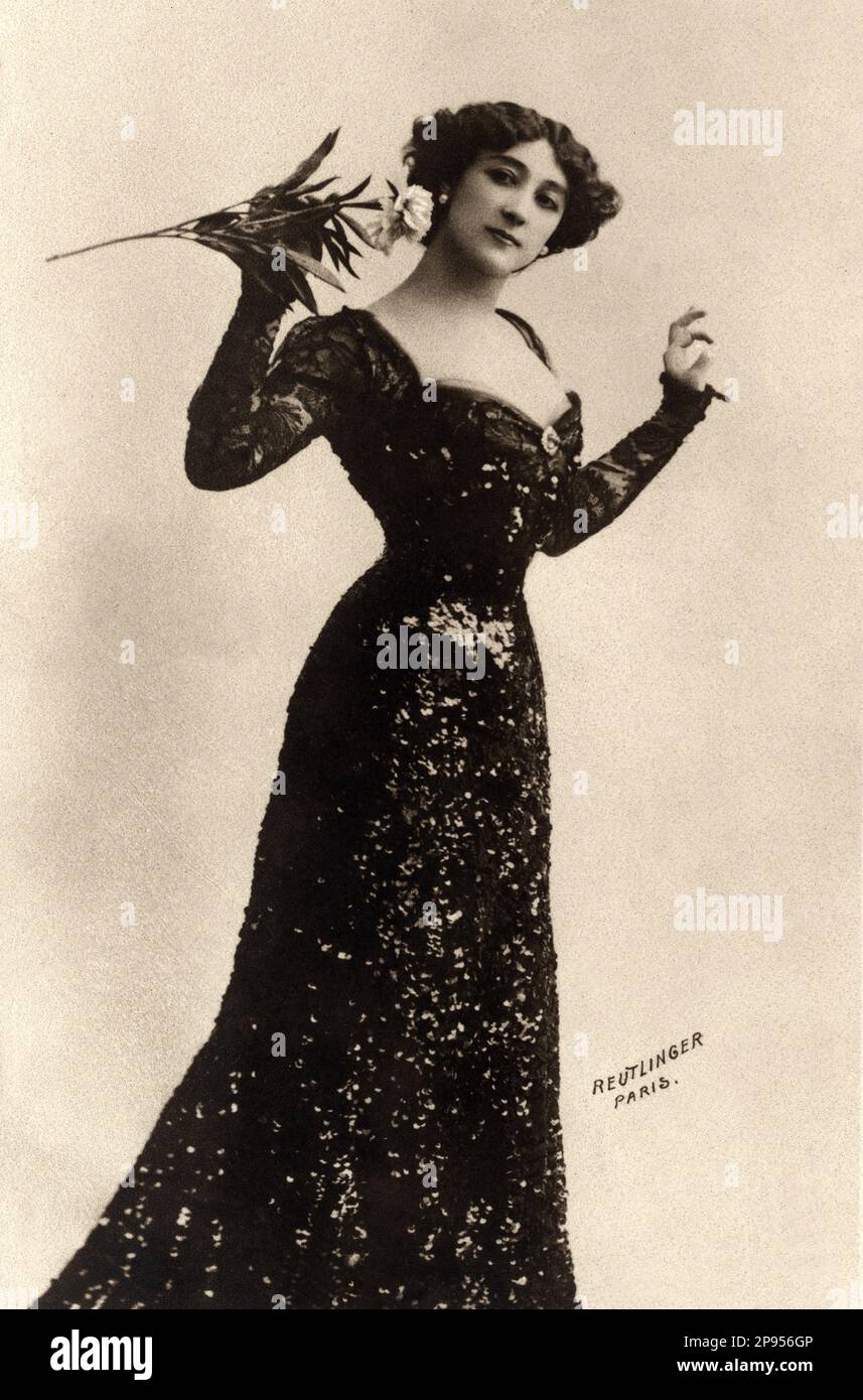 1900 ca, FRANCE : The celebrated Opera singer and dancer , demi ...