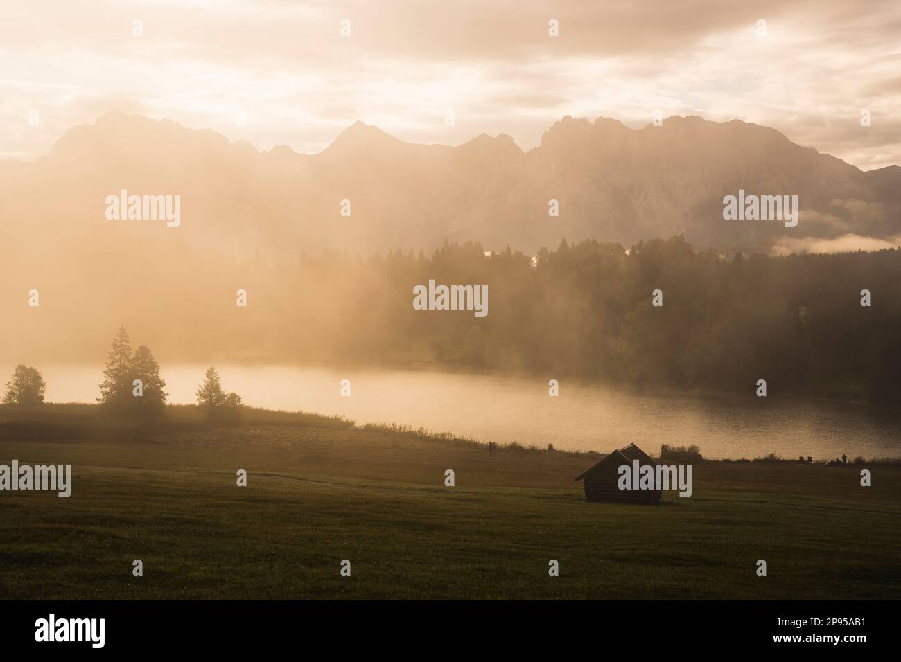 Geroldsee, Wagenbrüchsee, hut, fog, sunrise, Gerold, Krün municipality ...
