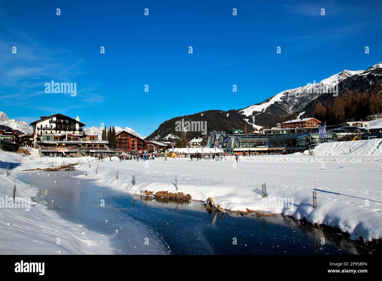 Austria, Tyrol, Seefeld, village view, winter mountain landscape ...