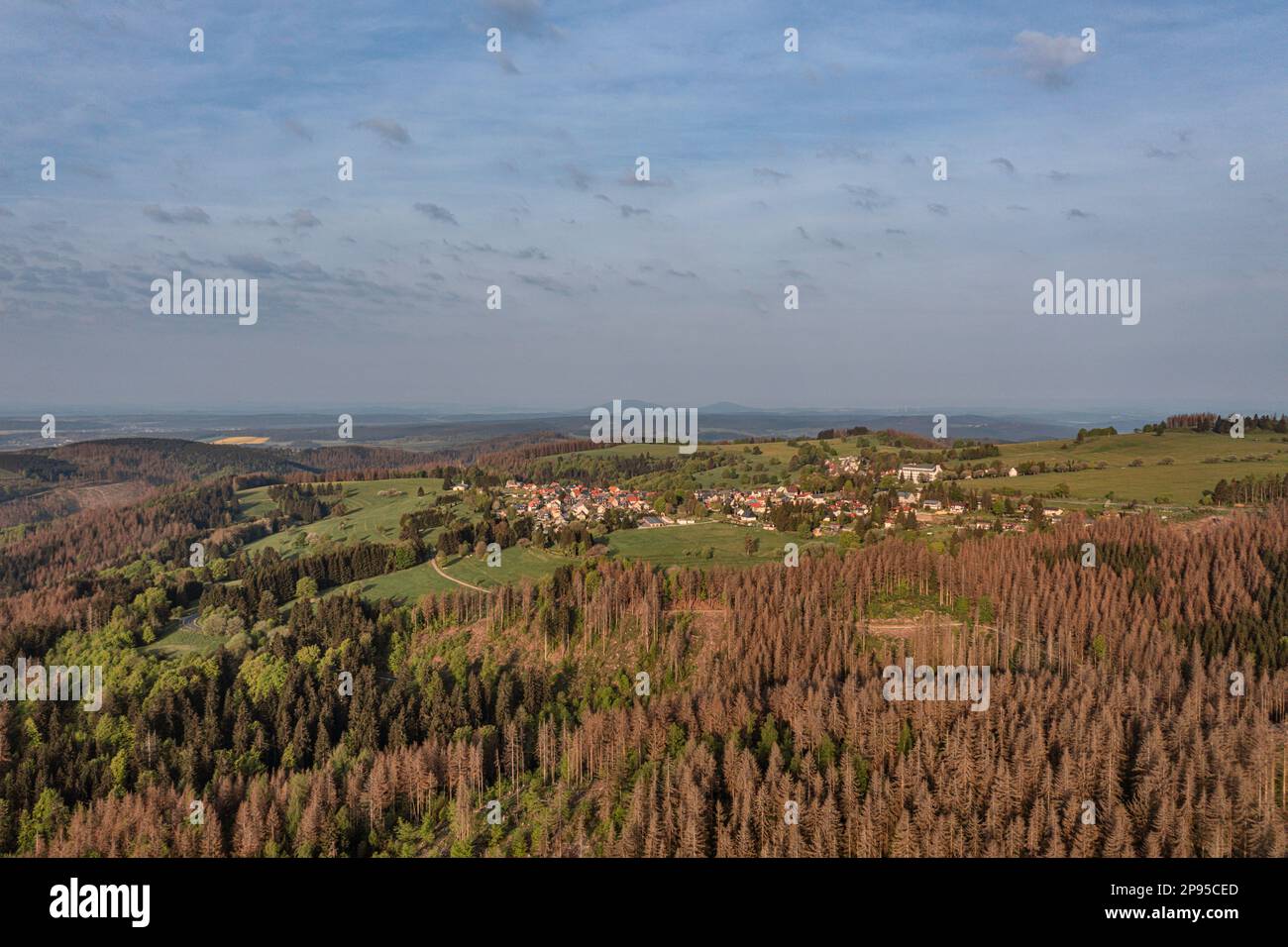 Germany, Thuringia, Masserberg, Schnett, mountain village, overview ...