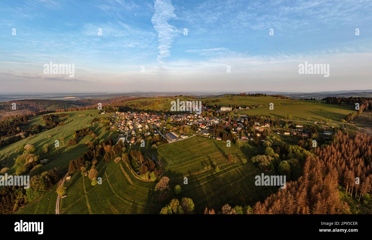 Germany, Thuringia, Masserberg, Schnett, mountain village, overview ...
