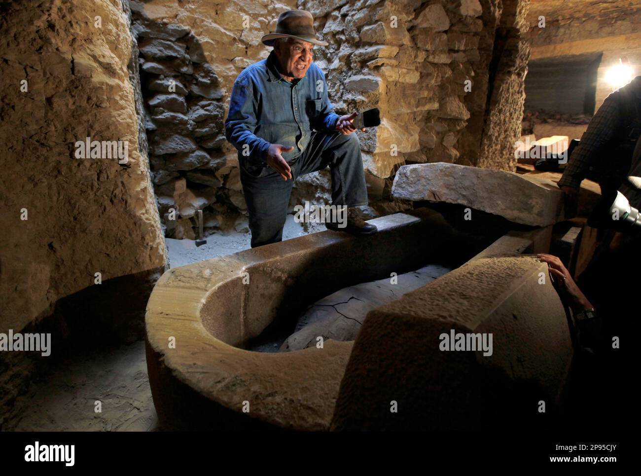 Egypts Antiquities Chief Zahi Hawass Stands By One Of Eight Revealed