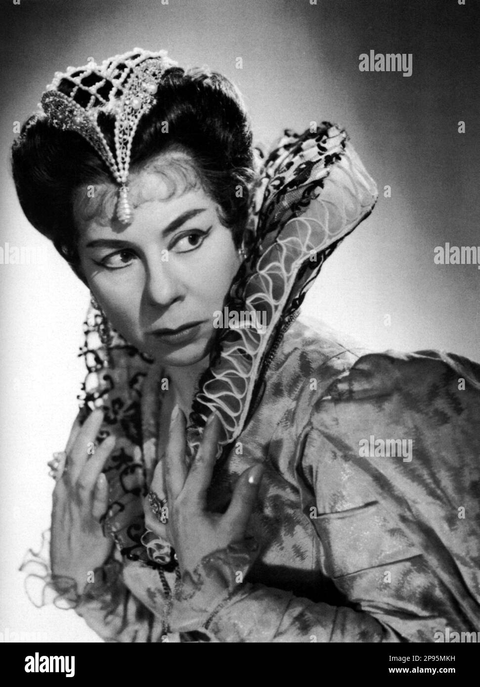 The celebrated Opera italian singer GIULIETTA SIMIONATO ( 1910 - 2010 ...