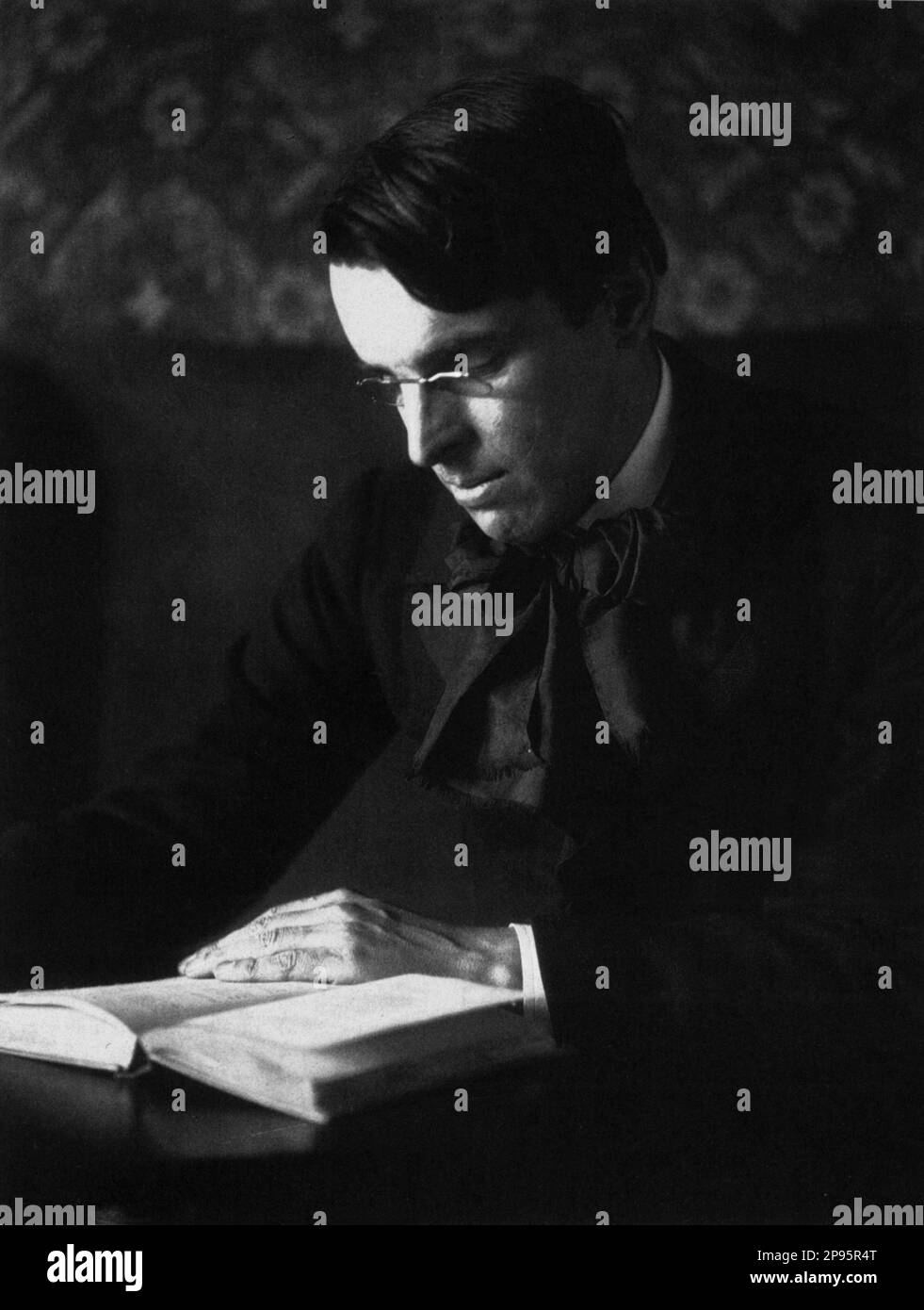 Poeta yeats hi-res stock photography and images - Alamy