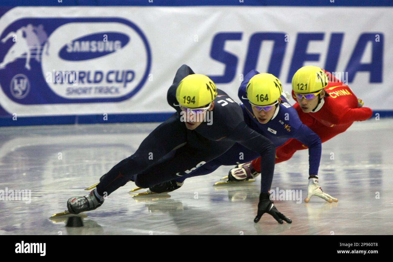 Travis Jayner of the United States leads ahead Kim Yong Sung of Korea ...