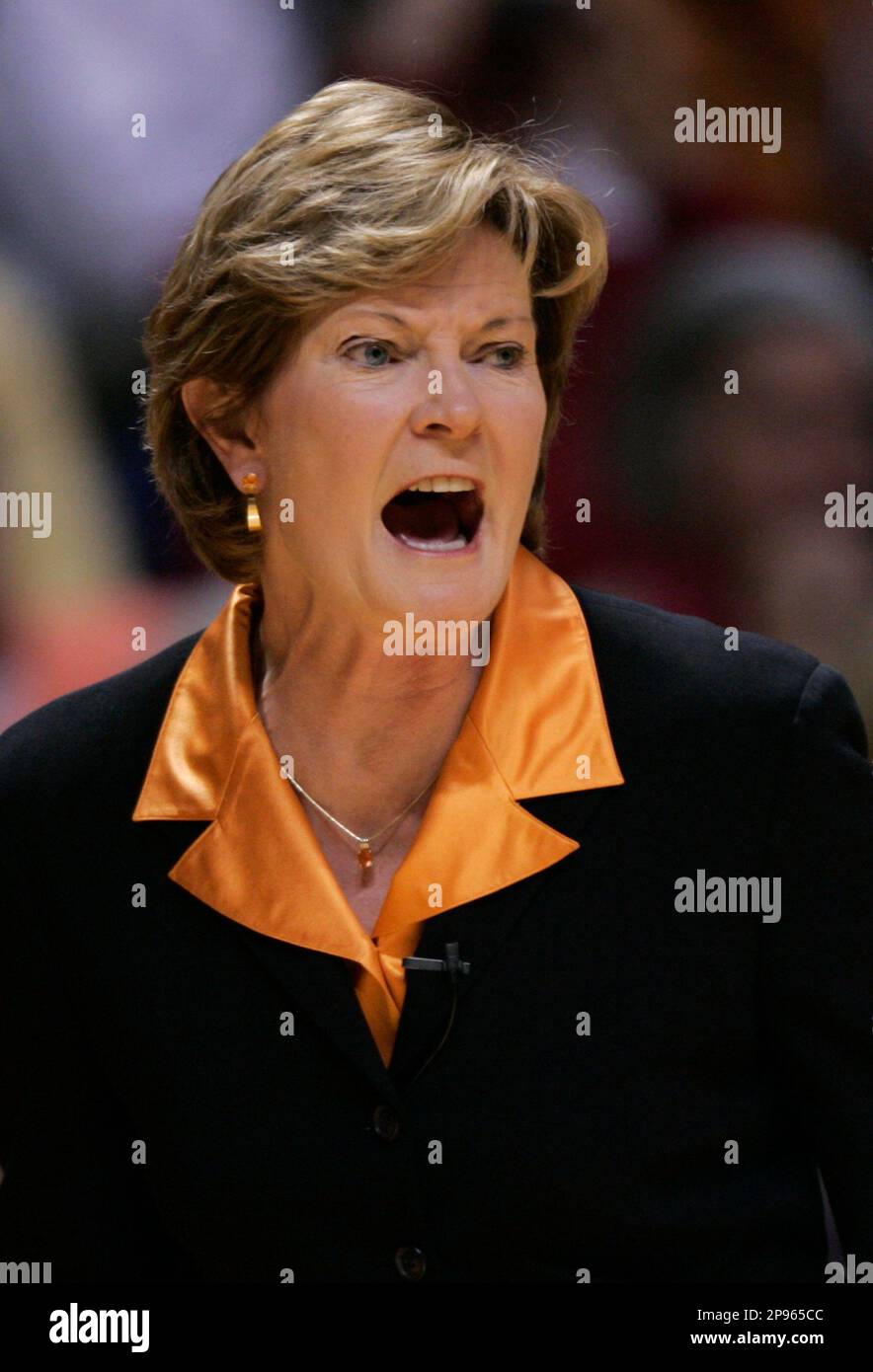 Tennessee coach Pat Summitt yells to her team during the first half of ...