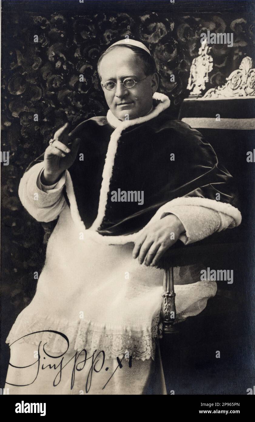 Pio xi papa hi-res stock photography and images - Alamy