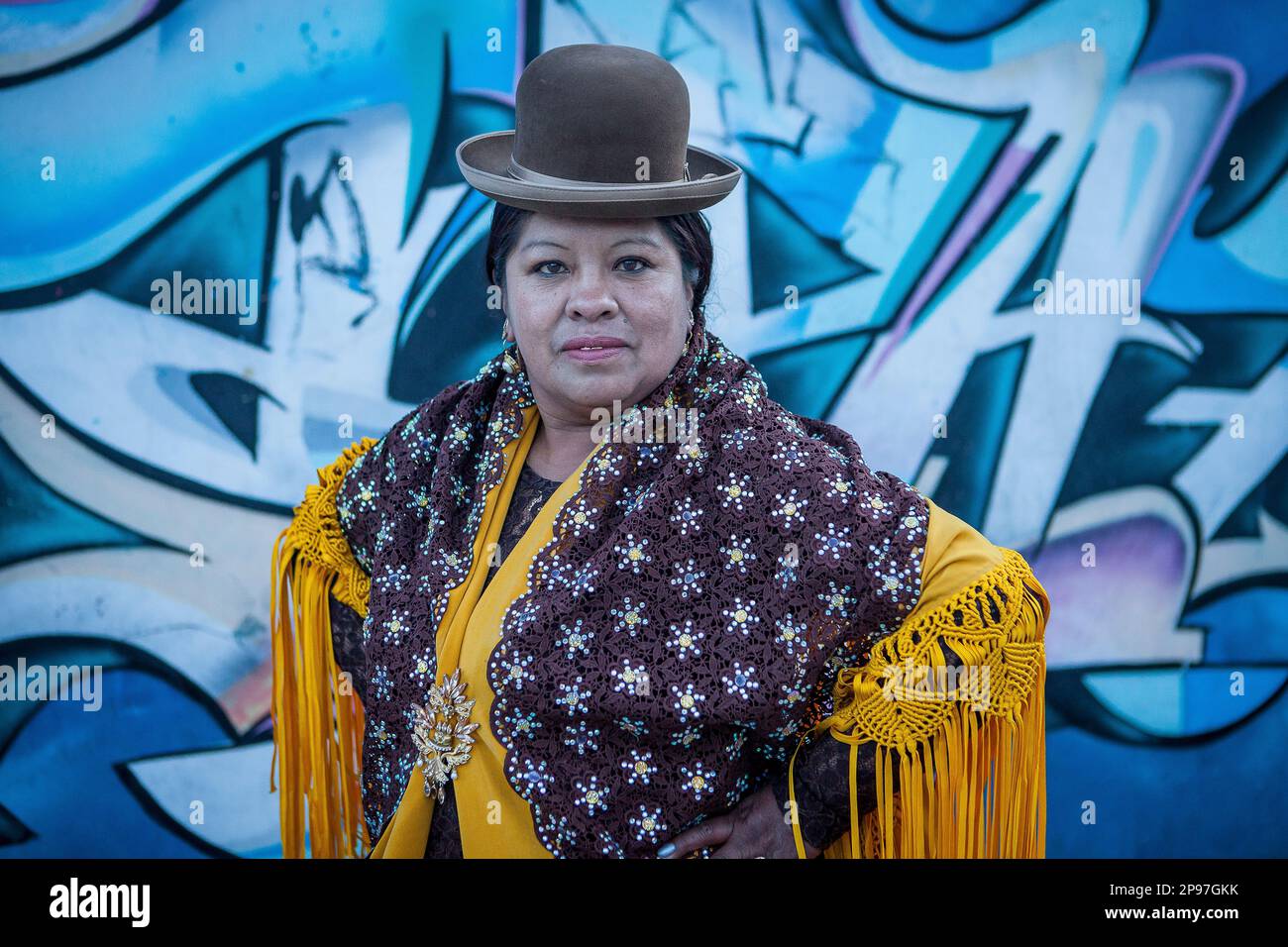 Angela la Folclorista, cholita female wrestler, El Alto, La Paz ...