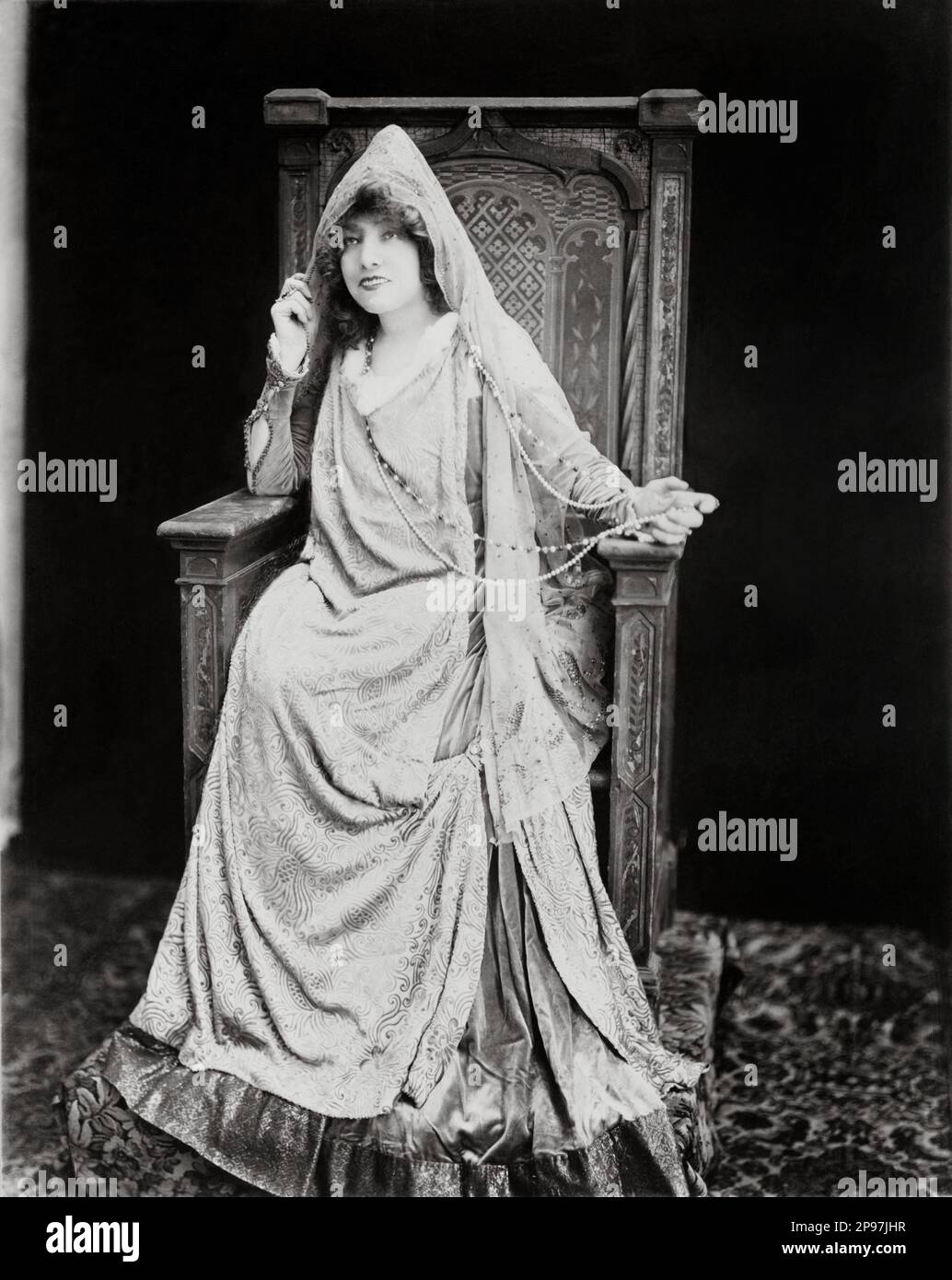1910 's : The french most celebrated theatre actress SARAH BERNHARDT ...