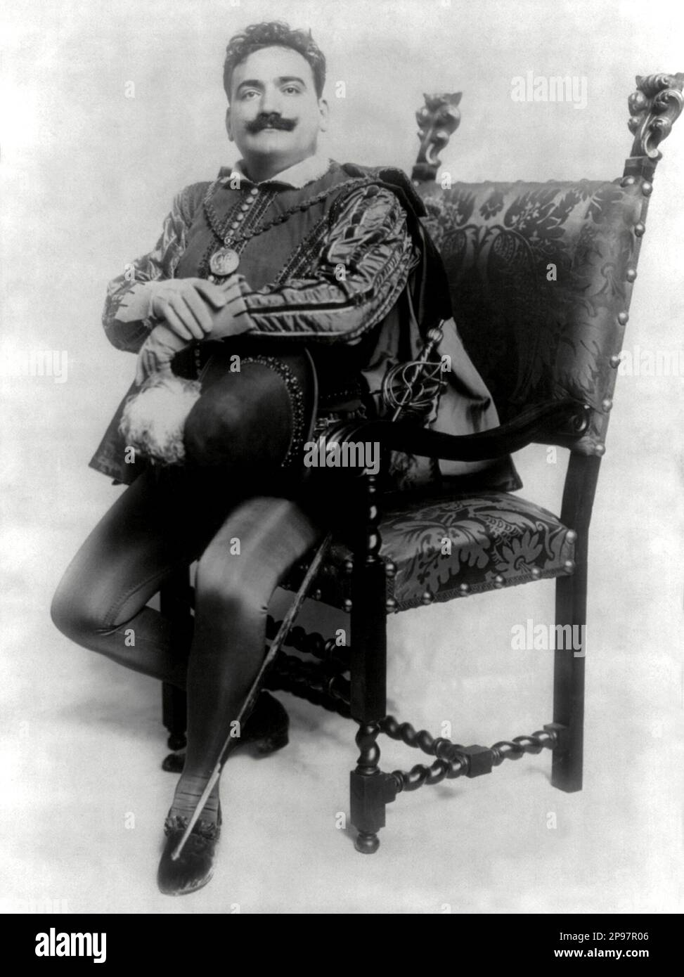 1906: The italian Opera singer tenore ENRICO CARUSO ( Napoli 1873 ...