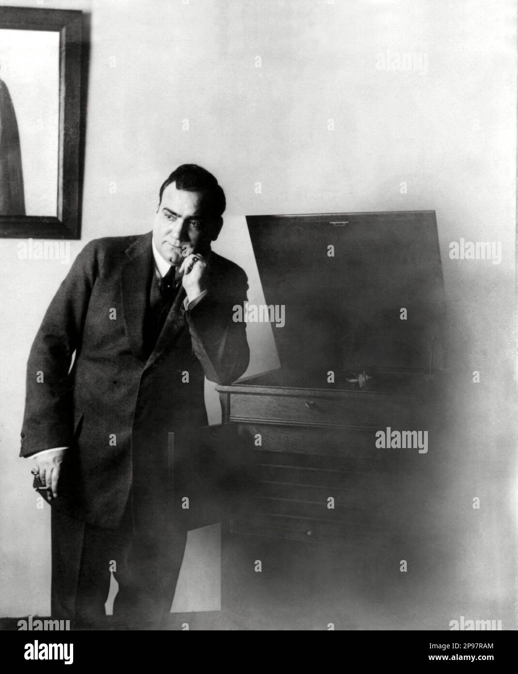 1910 ca , New York , USA : The italian Opera singer tenore ENRICO ...