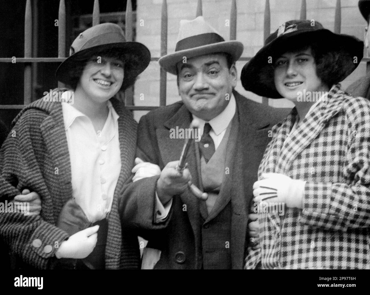 1915 ca,, New York , USA : The italian Opera singer tenore ENRICO ...
