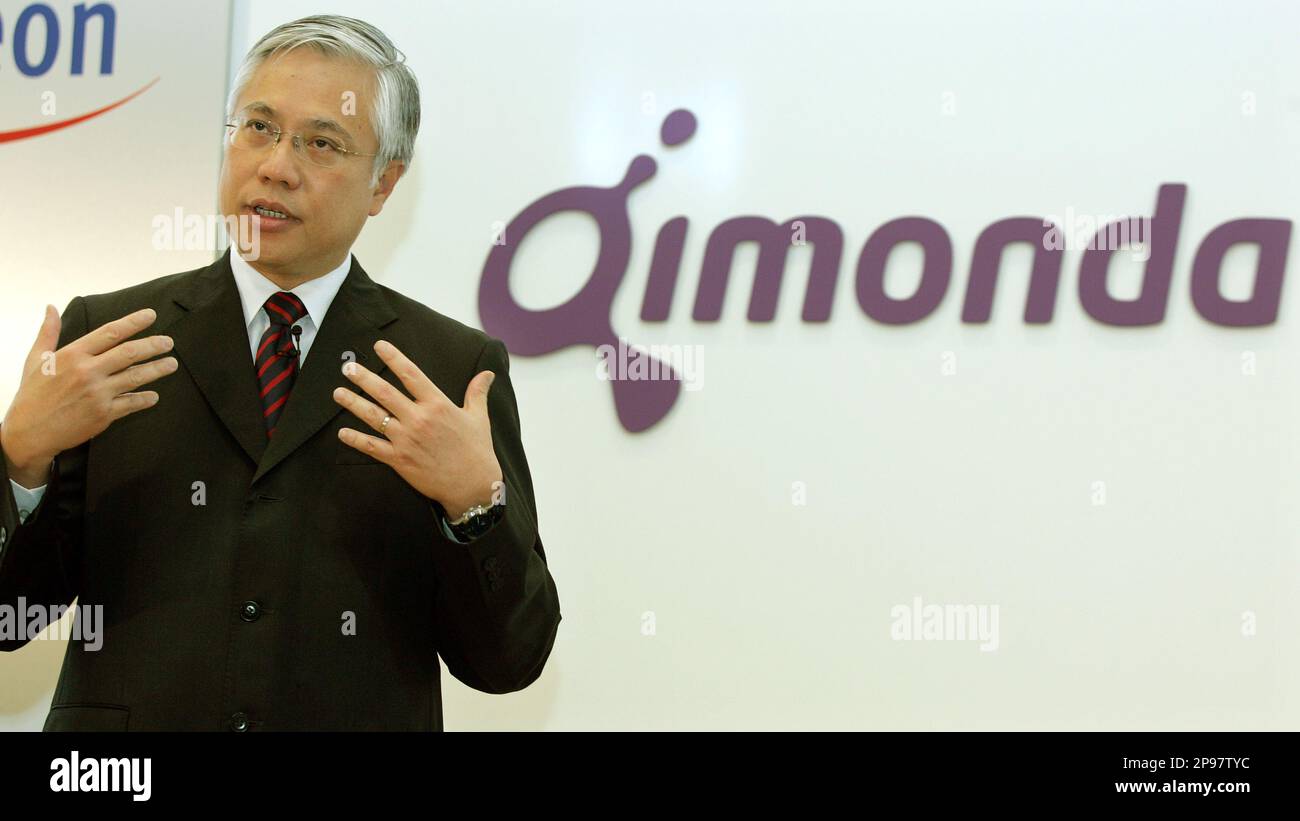 ** ARCHIV ** Der Vorstandsvorsitzende von Qimonda, Kin Wah Loh, stellt ...
