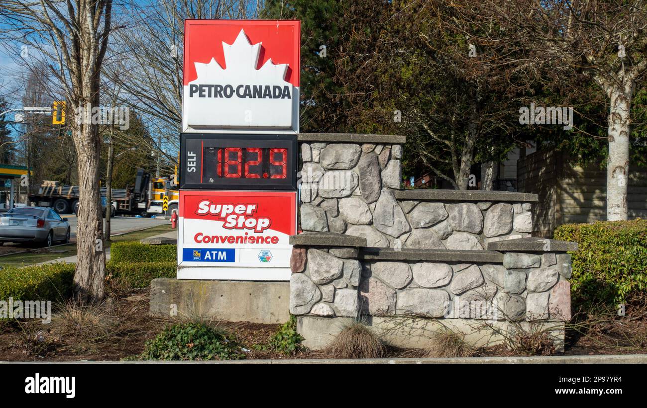 High petro price hi-res stock photography and images - Alamy