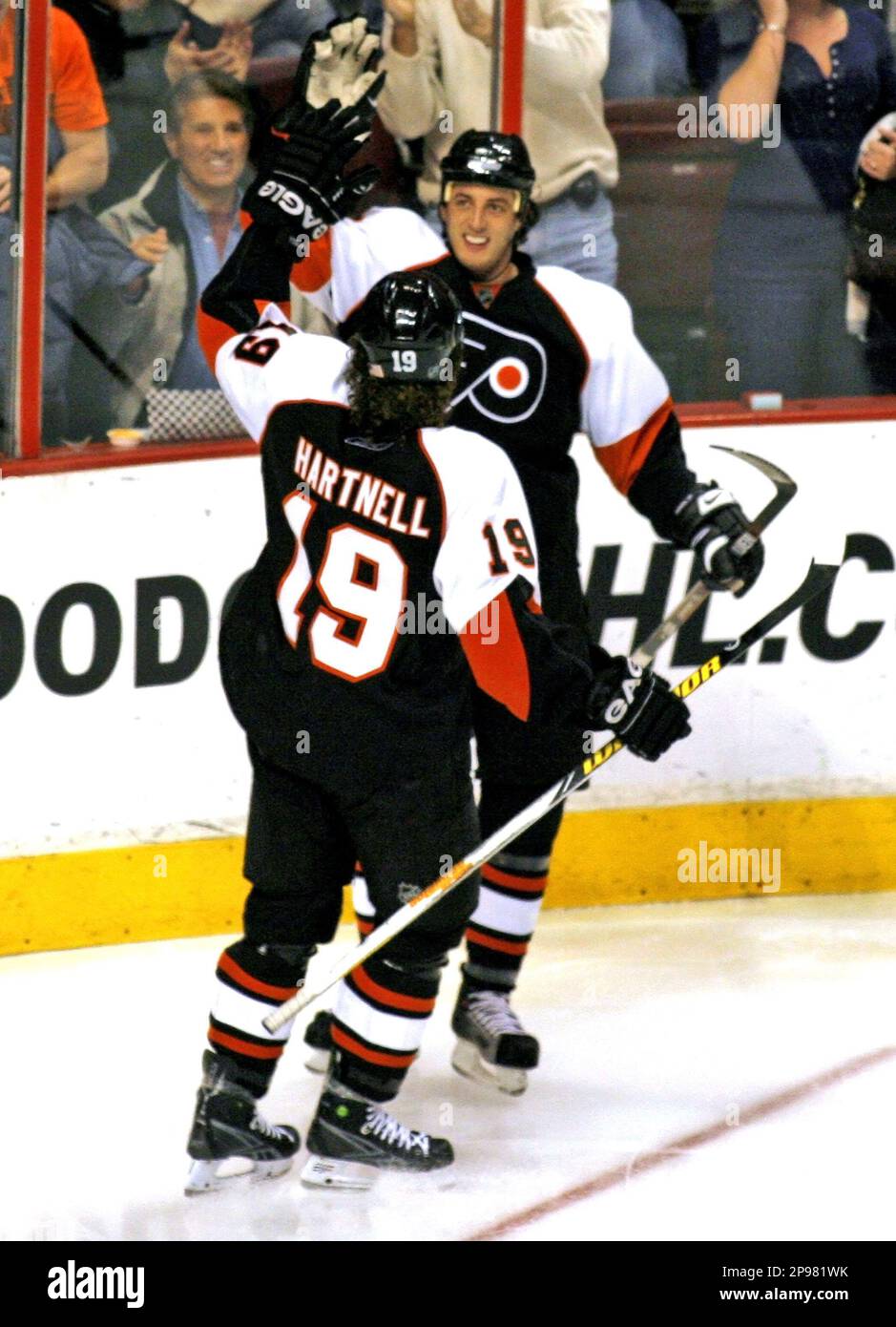 Philadelphia flyers' Randy Jones celebrates with Scott Hartnell (19 ...