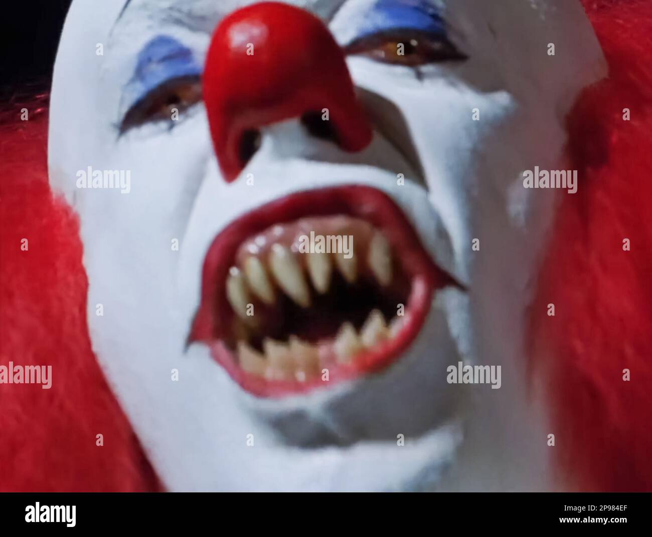 Tim Curry Pennywise Teeth