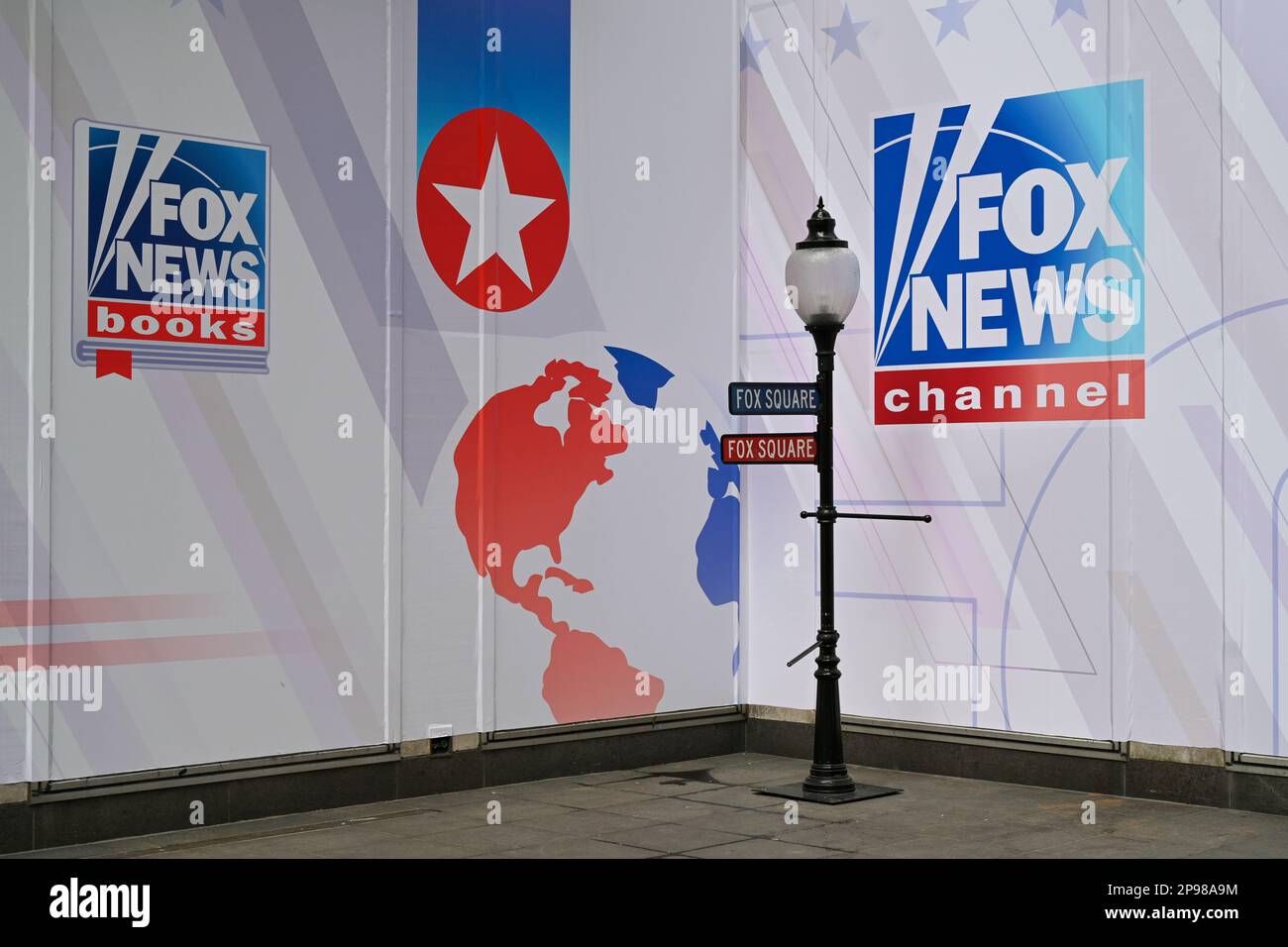 Fox news building exterior hi-res stock photography and images - Alamy