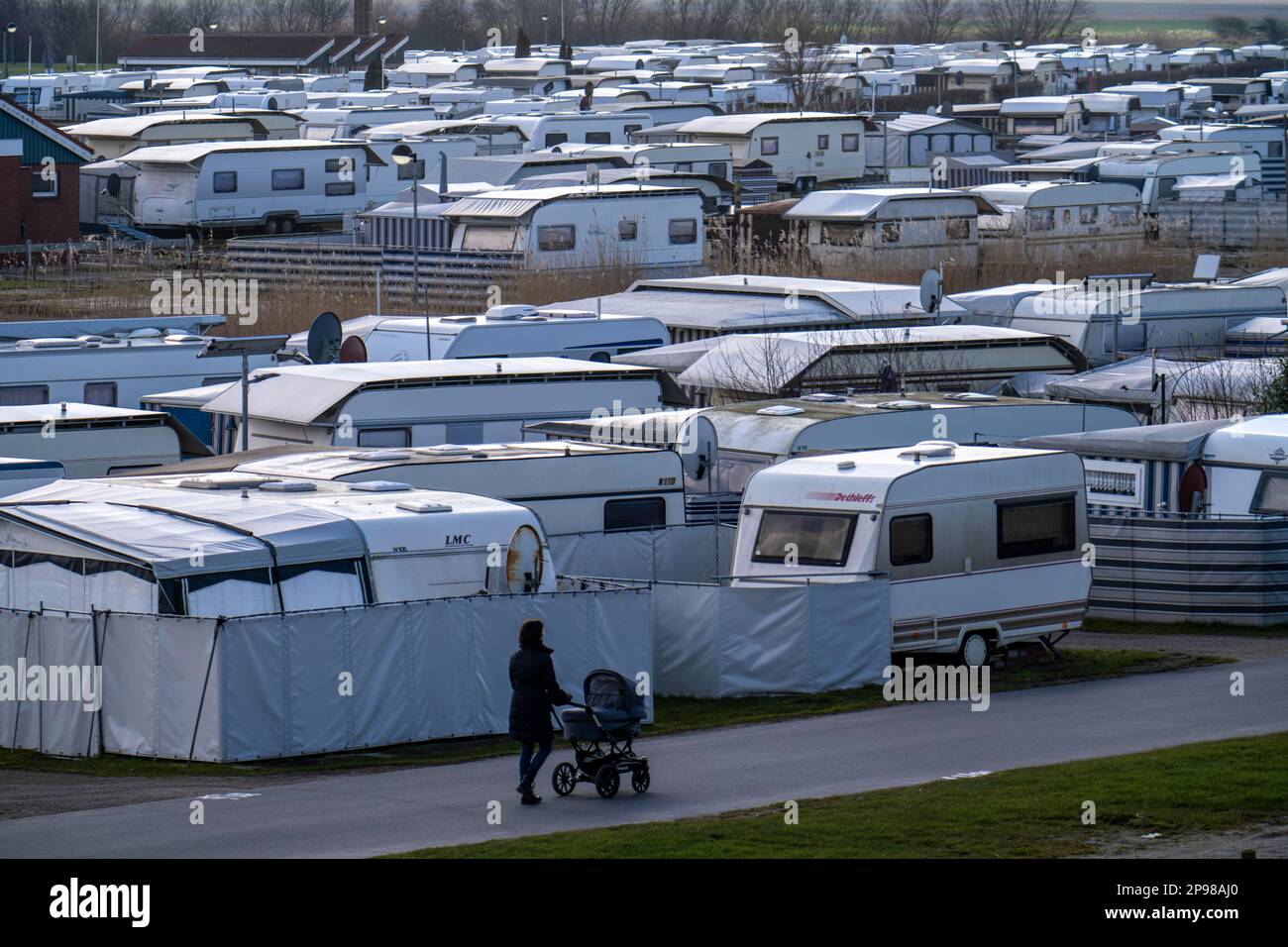 Camping ground, pitch for caravans and motorhomes on the North Sea dyke ...