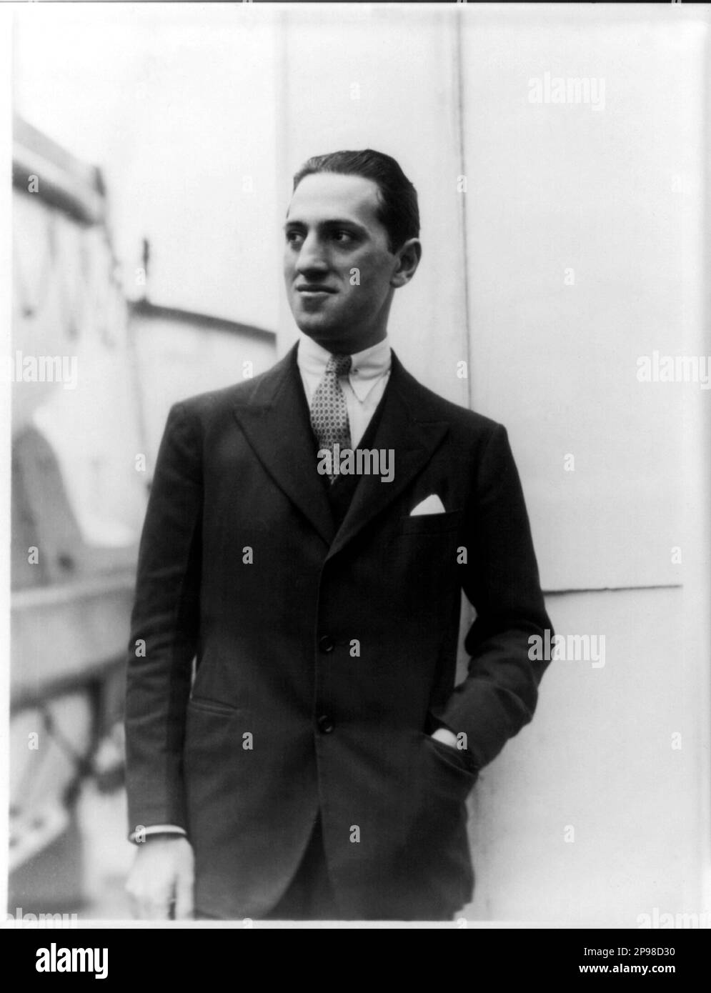 George gershwin 1920 hi-res stock photography and images - Alamy
