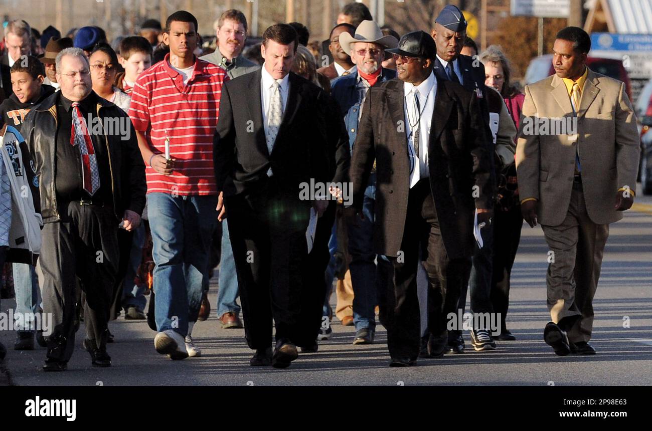 From left, Grace Bible Church pastor, Steve McClaren, Emmanuel Baptist ...