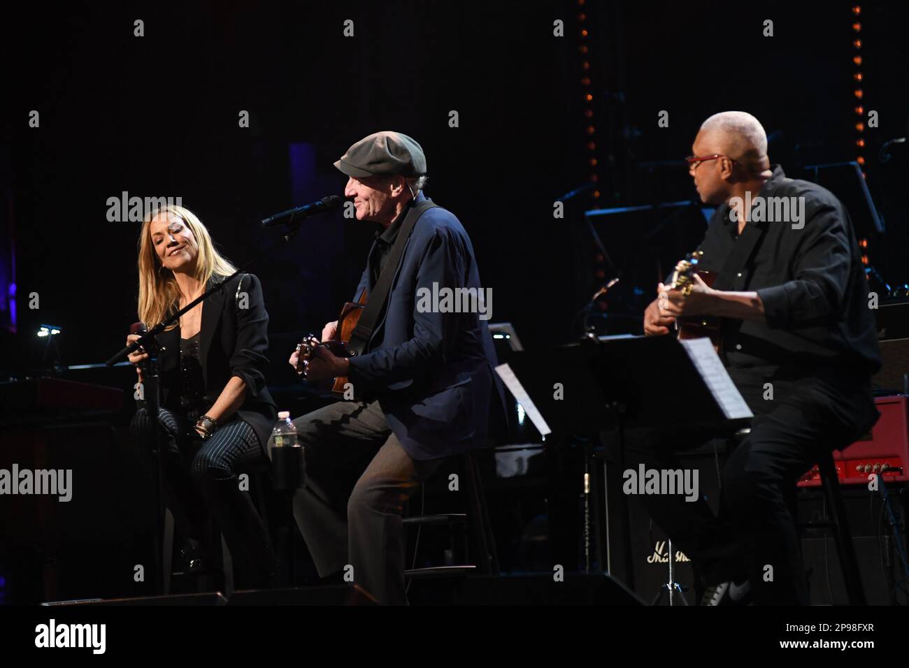 Sheryl crow and james taylor hi-res stock photography and images - Alamy Sheryl crow and james taylor hi-res stock photography and images - Alamy
