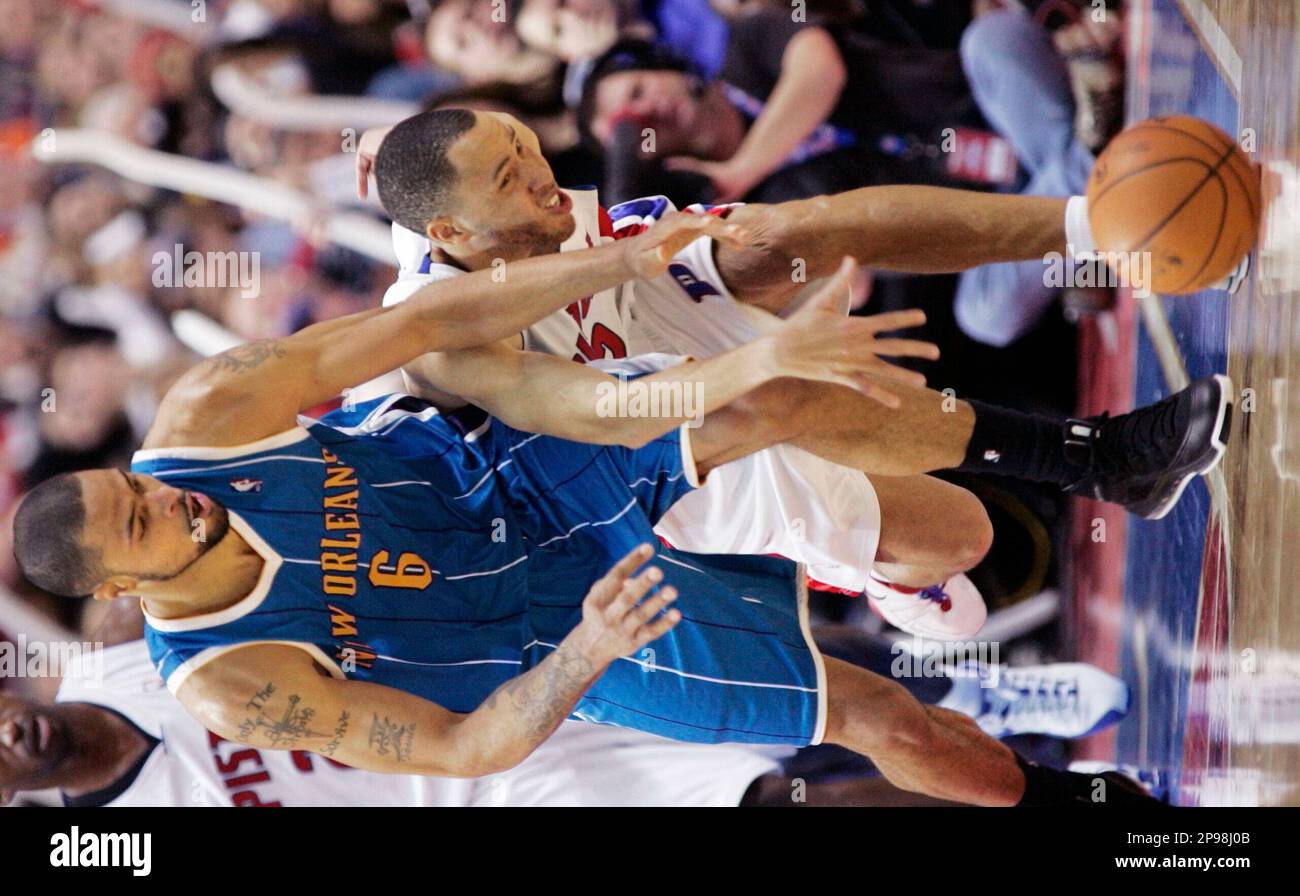 Detroit Pistons' Tayshaun Prince, right, and New Orleans Hornets' Tyson ...