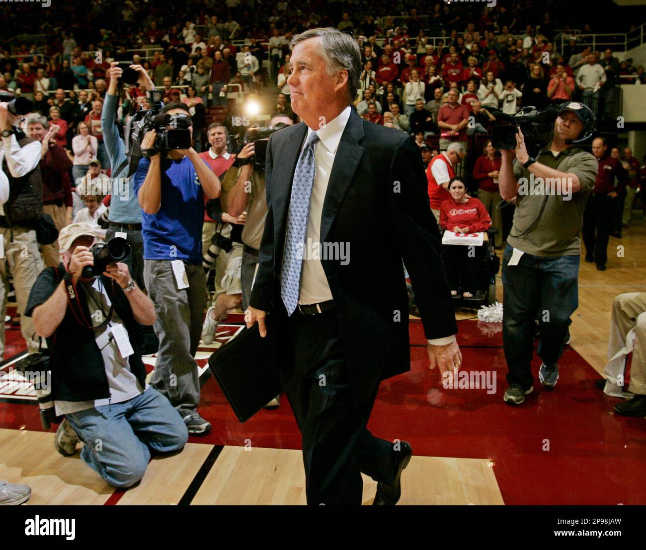 California head coach Mike Montgomery walks onto court before an NCAA ...