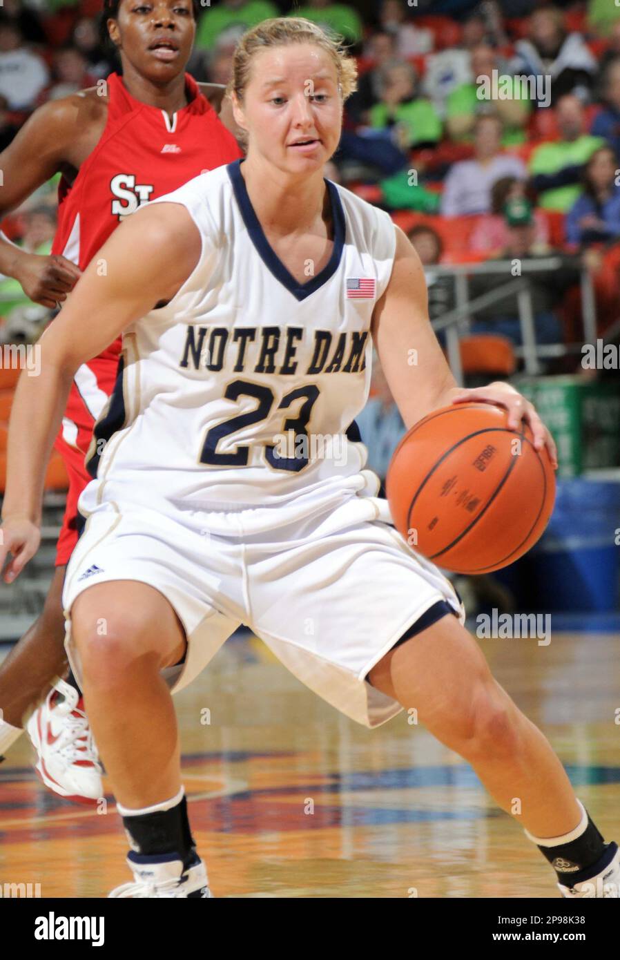 Notre Dame guard Melissa Lechlitner heads upcourt during the second ...