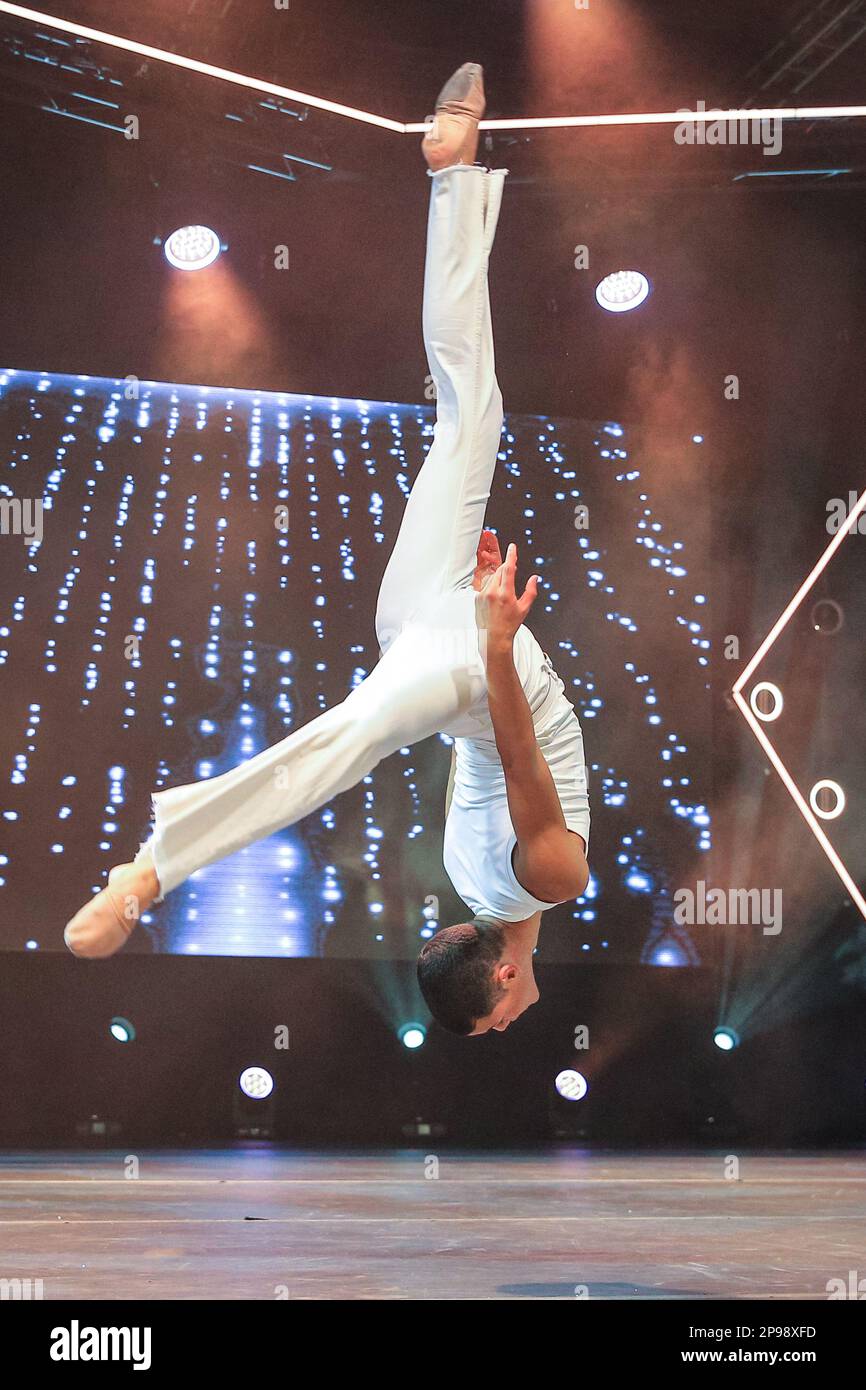 London, UK. 10th Mar, 2023. Dancer Andrew Parfitt with an energetic ...