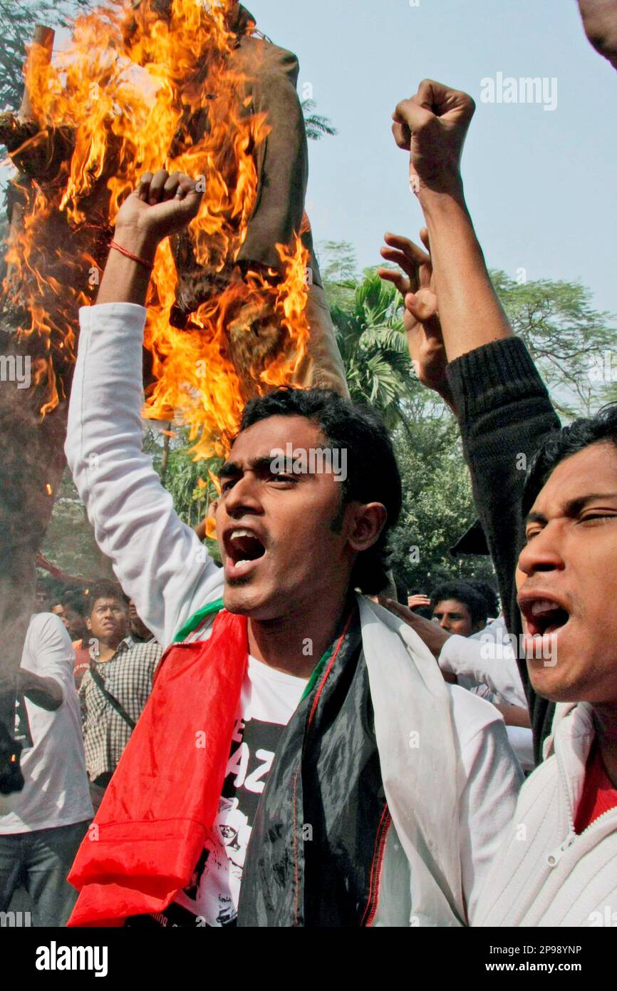 Dhaka university students protesting against the Israeli military ...