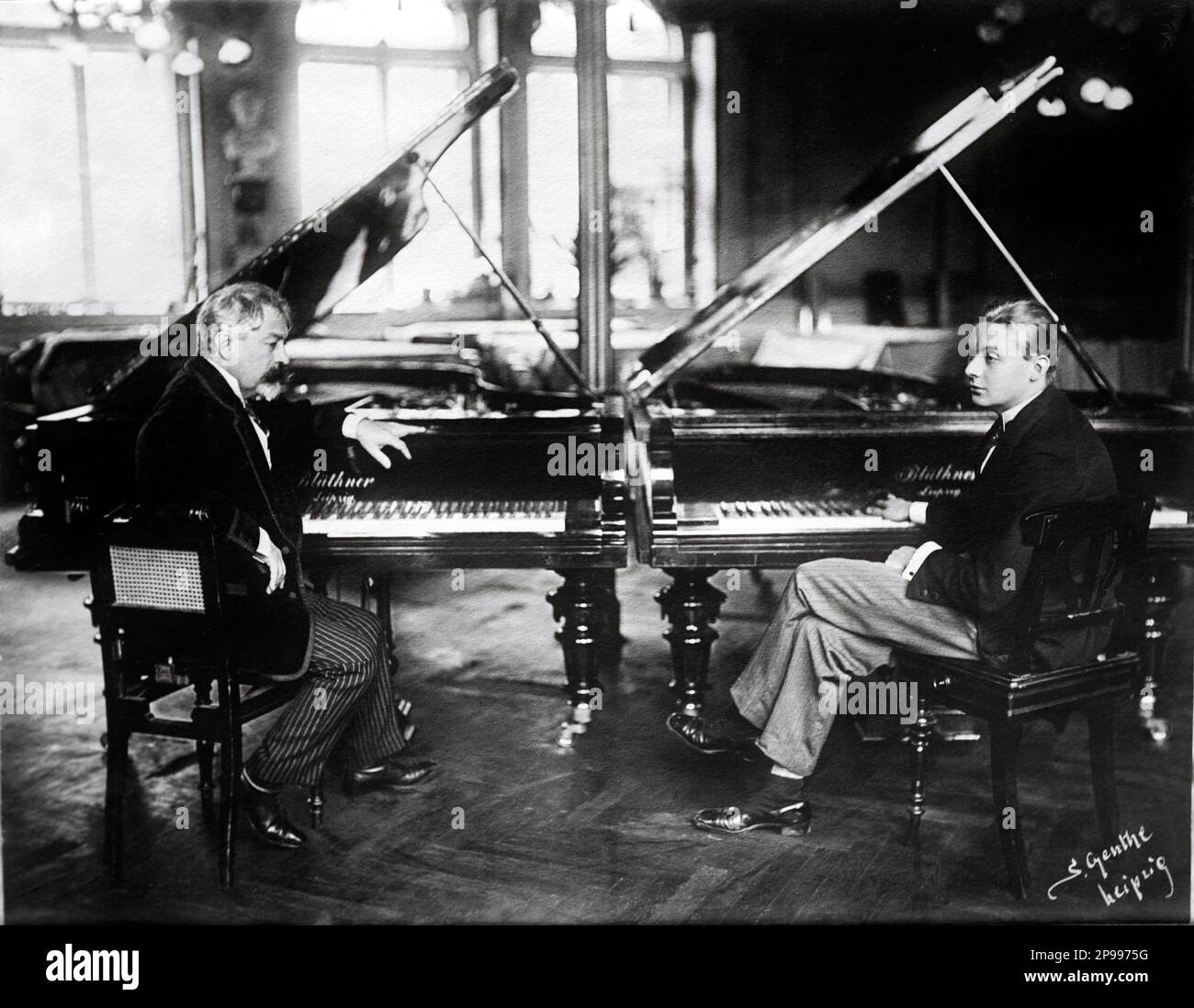 Musica clas hi-res stock photography and images - Alamy